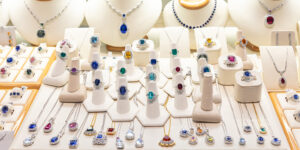 What Is a Trunk Show? | Borsheims